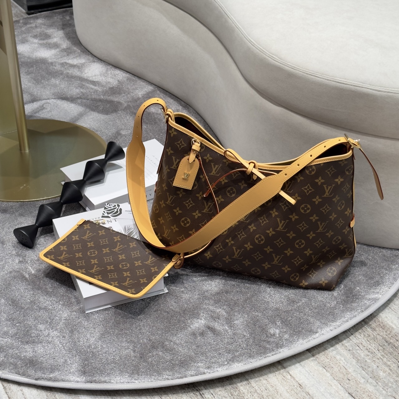 LOUIS VUITTON M46197 CARRYALL MM 肩背包-zingala商店